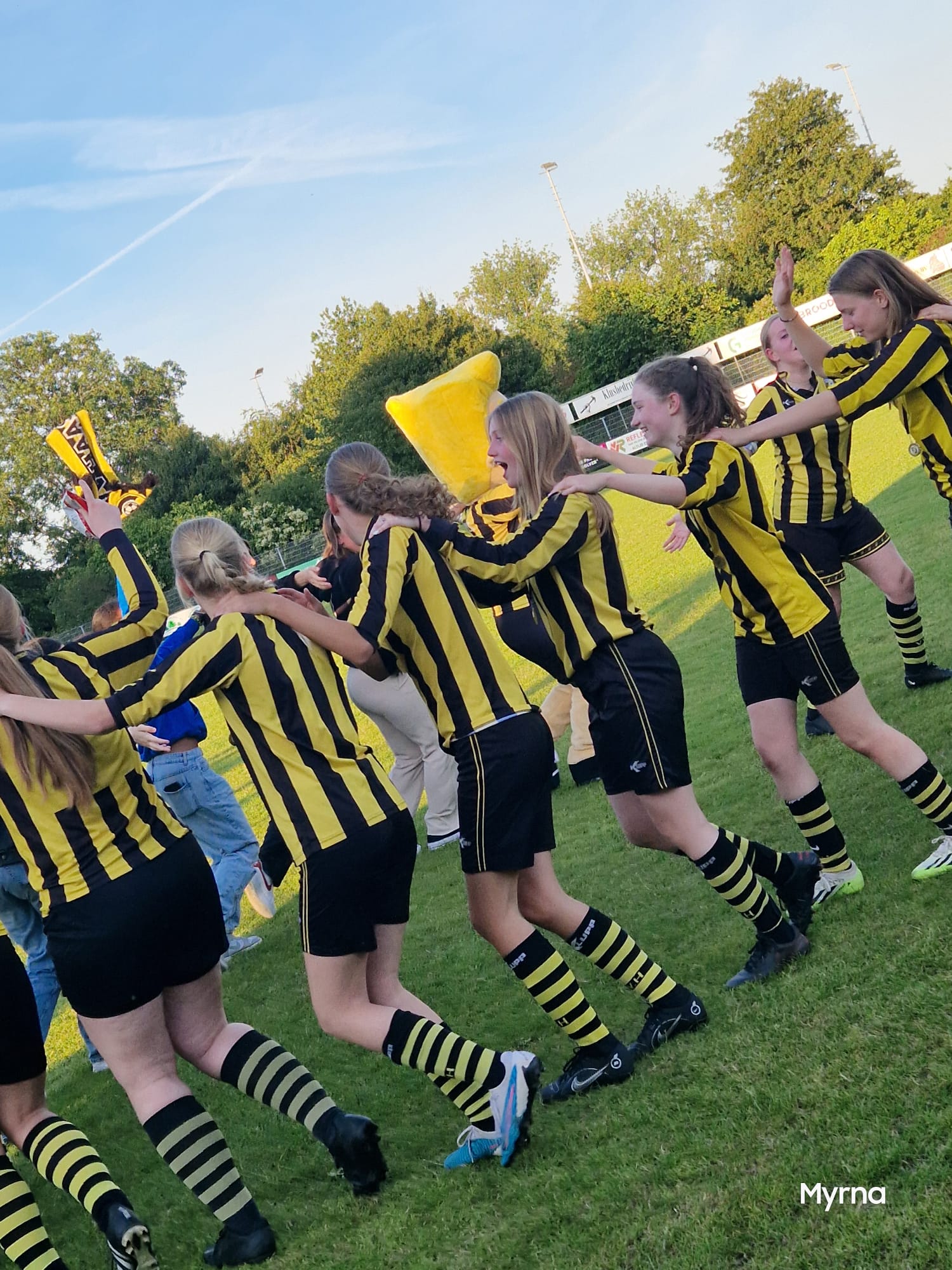 MO17 KAMPIOEN!! | VV Haastrecht