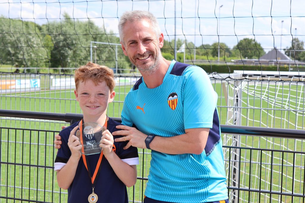 Voetbaltalent Boris de Jong uit Gouda duikt in de wereld van Valencia CF! | VV Haastrecht