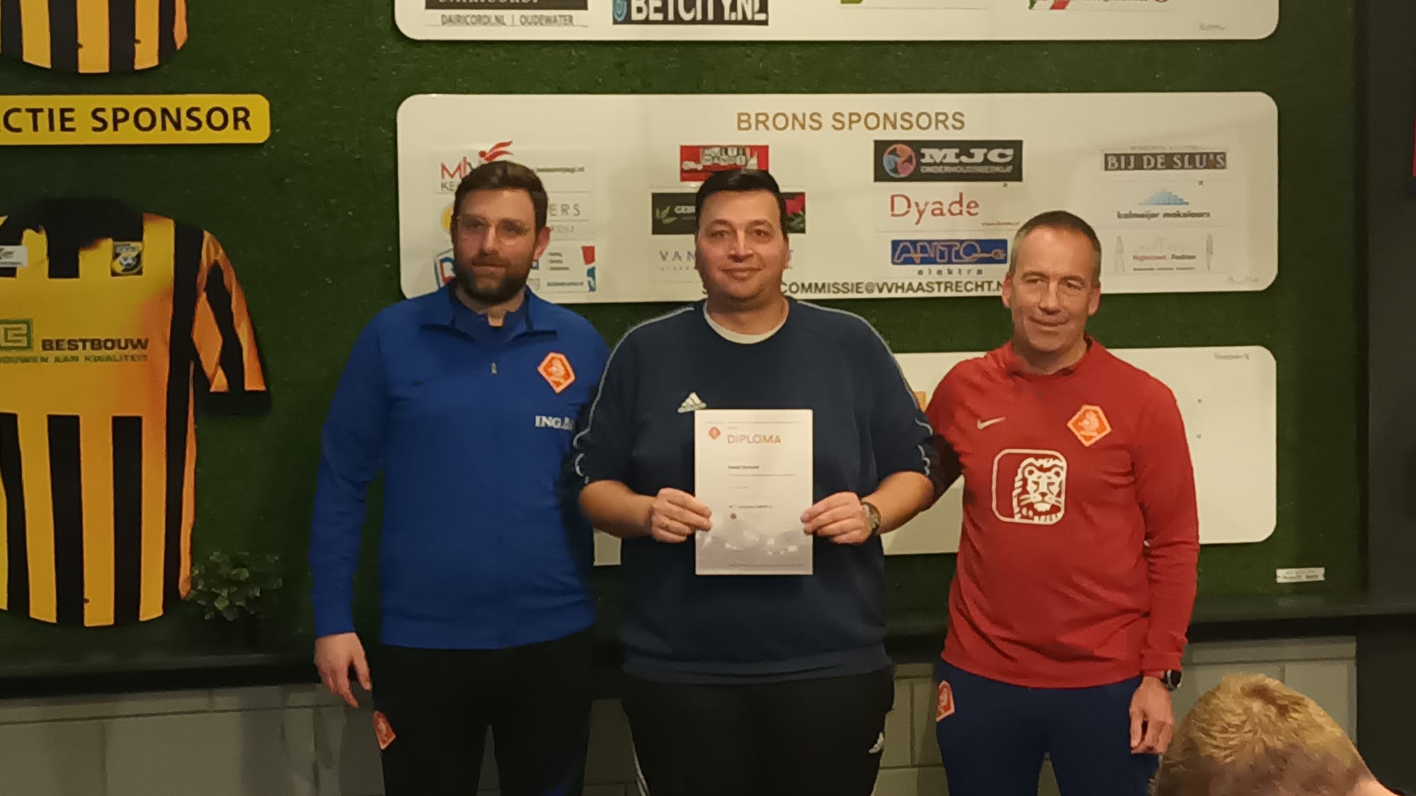 VV Haastrecht heeft er gediplomeerde trainers bij! | VV Haastrecht